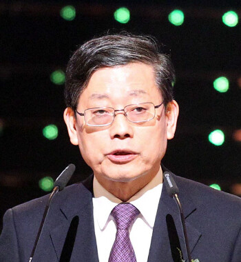 Prime Minister admits Yushin system was anti-democratic