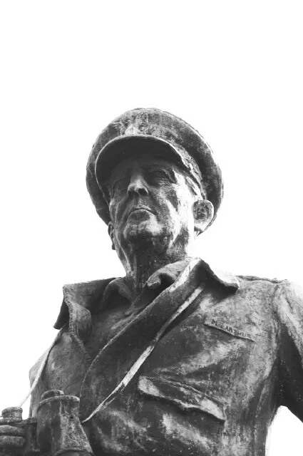 General MacArthur’s statue to be restored