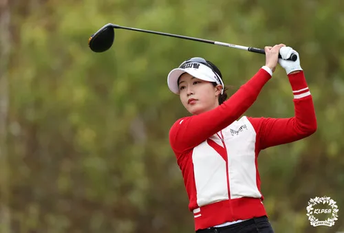 유효주, 104번 도전 끝에 KLPGA 생애 첫 우승