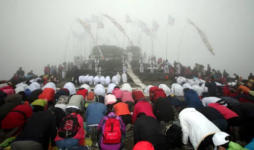 Praying for reunification