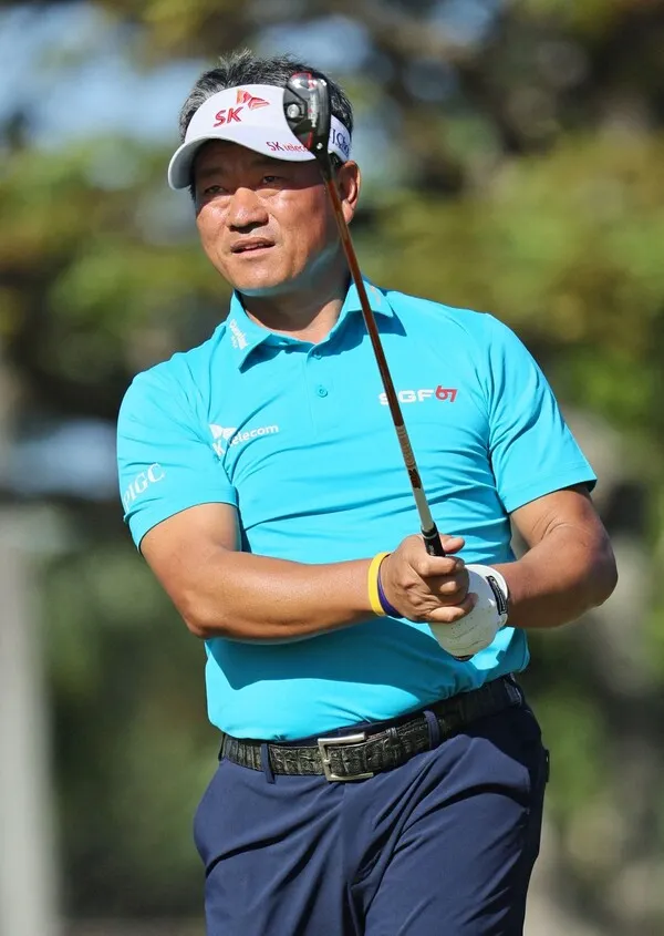 최경주, 새해 첫 PGA투어 소니오픈 1R 4언더파 공동 4위