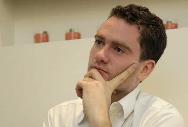 [Interview] British writer asking why Korea’s democracy is still delayed
