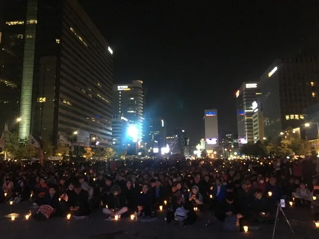 [Photo] Candlelight Revolution continues one year later