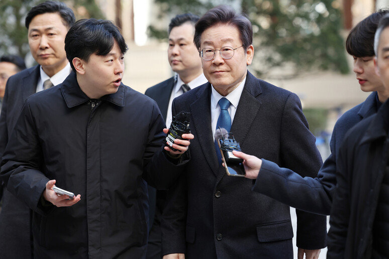 사직 뜻 ‘이재명 사건 재판장 “총선 전 선고 물리적으로 어려워”