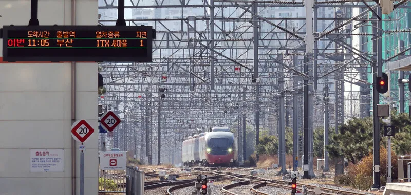 코레일 “철도노조 파업 땐 전철 75.1%, KTX 67.5% 운행”