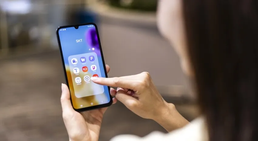 SKT 전용 37만원대 ‘갤럭시 와이드7’ 출시