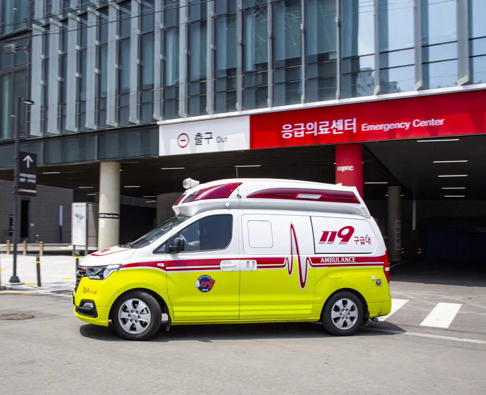 이촌한강공원 수상레저 공사장서 60대 노동자 추락사