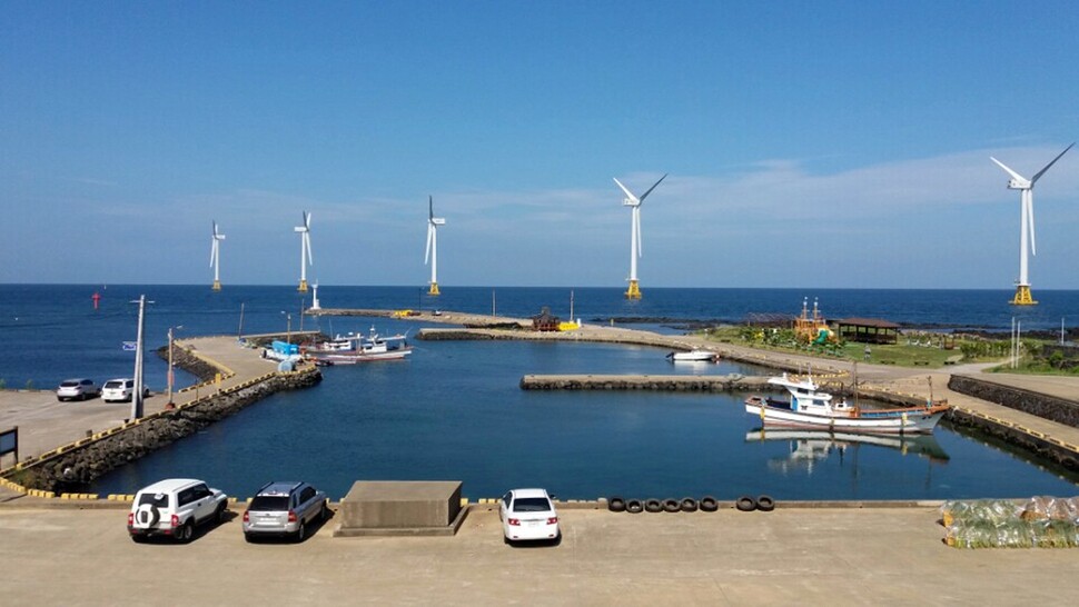 [Photo] Korea’s first offshore wind power farm now fully operational in ...