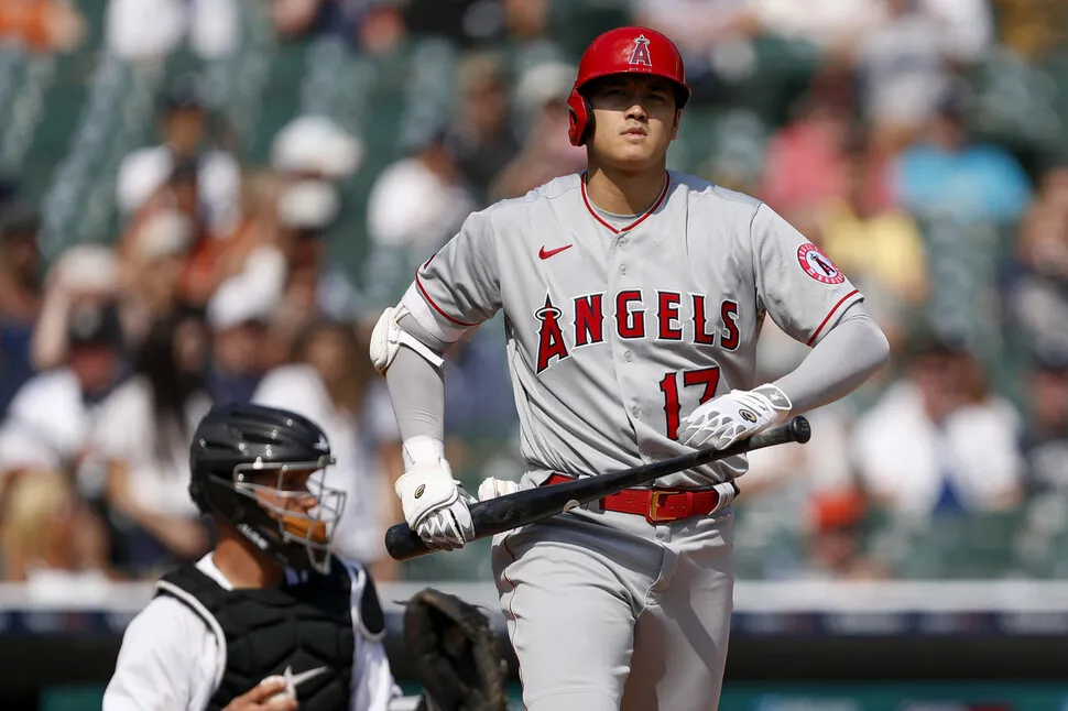오타니, 4출루 성공…OPS는 1.015