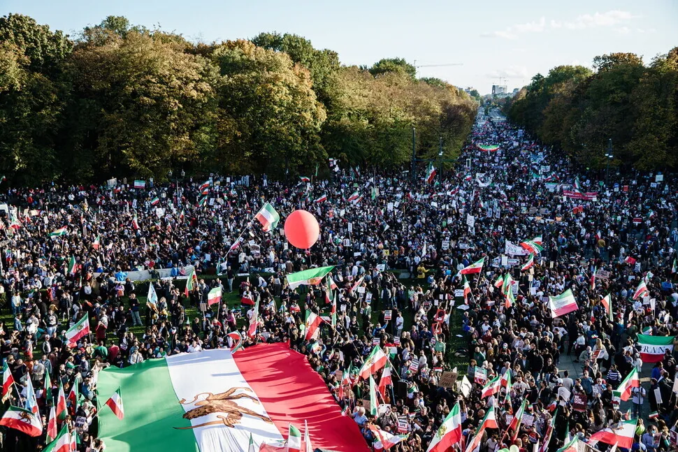 Iranian Canadians spurred to action say “we'll never go back to time ...