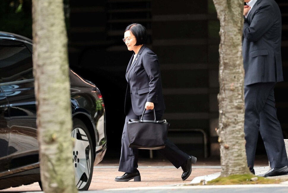 [포토] 청문회 준비 사무실서 포착, 한성숙 국무총리 후보자